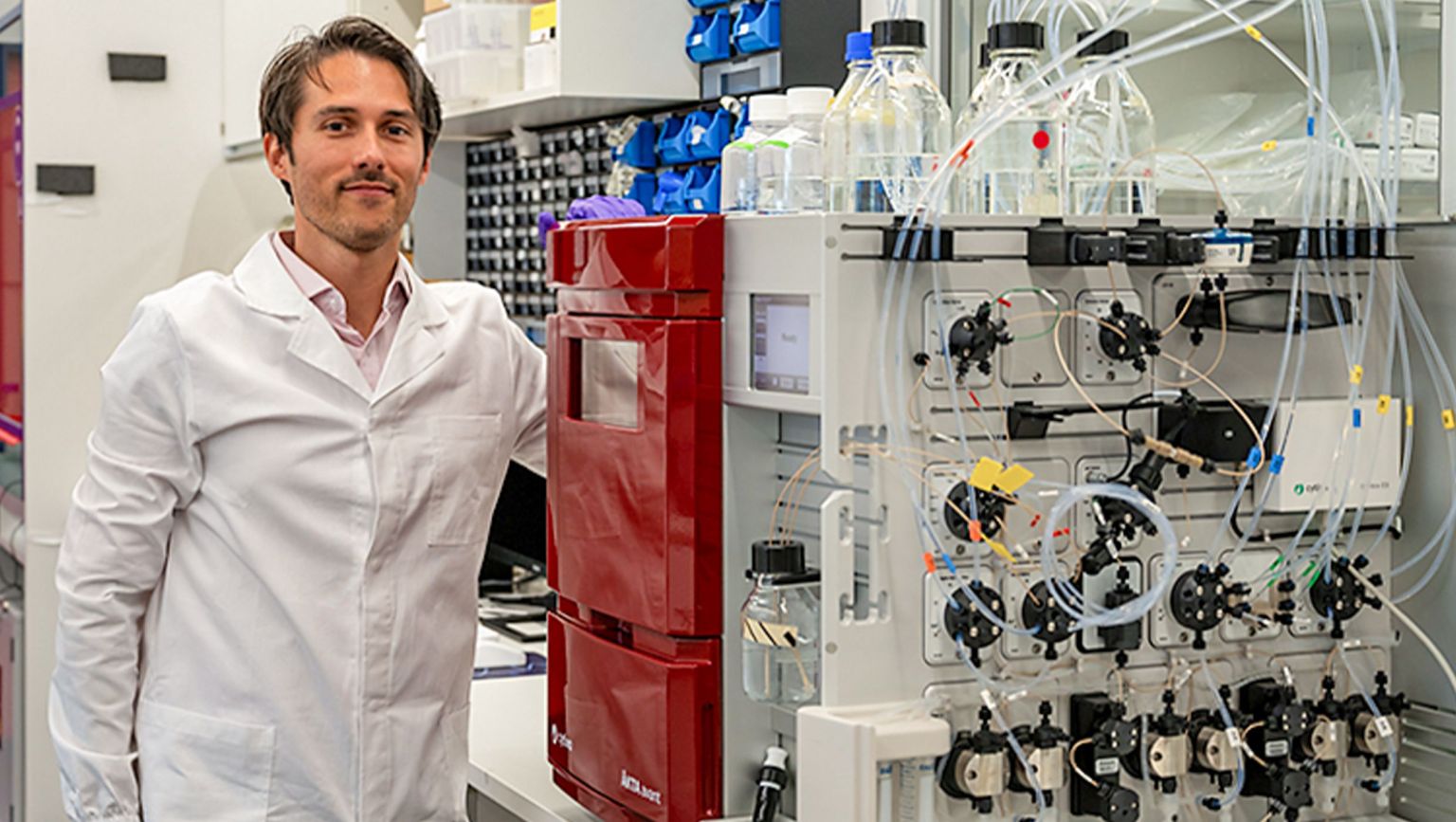 We transform genetic medicine into success stories - DINAMIQS